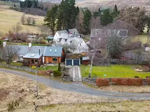 3 Bedroom Cottage For Sale In Trinafour, Pitlochry, PH18
