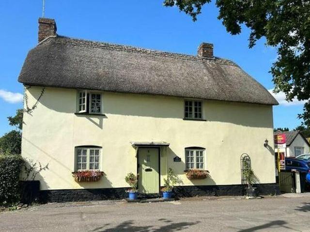 3 Bedroom Cottage For Sale In Back Lane
