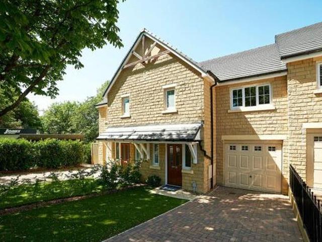 3 Bedroom Cottage For Sale In Bromley Cross, Bolton