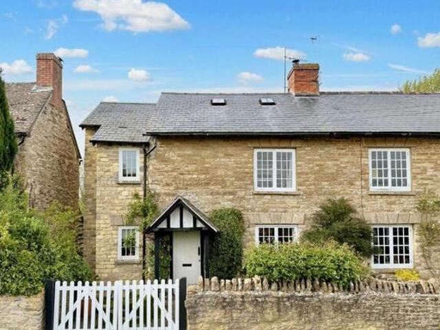 3 Bedroom Cottage For Sale In Buckland