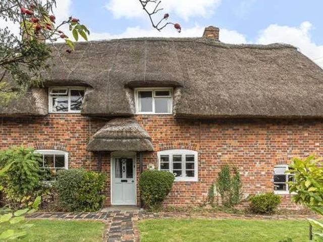 3 bedroom cottage for sale in Chalgrove Oxfordshire OX44 OX44