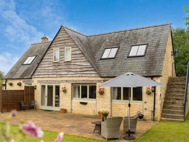 3 Bedroom Cottage For Sale In Cheltenham