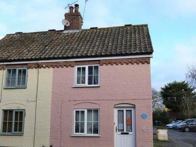 3 bedroom cottage for sale in Church Street Saxmundham IP17