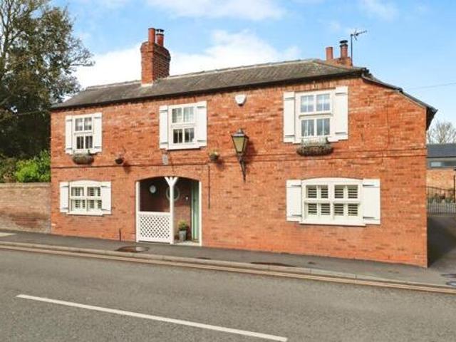 3 Bedroom Cottage For Sale In Doncaster
