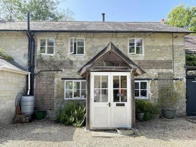 3 Bedroom Cottage For Sale In Fovant