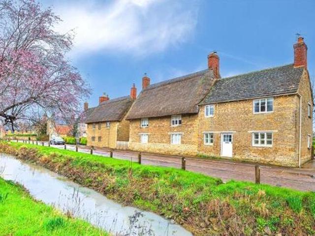 3 Bedroom Cottage For Sale In Grafton Underwood