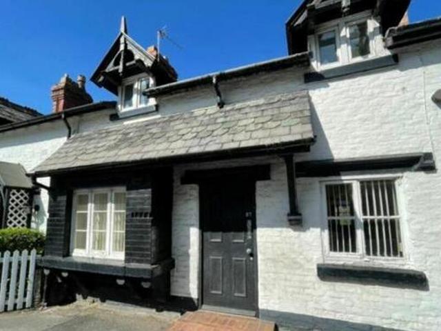 3 Bedroom Cottage For Sale In Hale Village, Liverpool