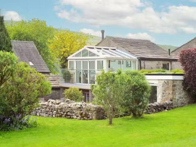 3 bedroom cottage for sale in Halfpenny Barn, Buckden, Skipton.