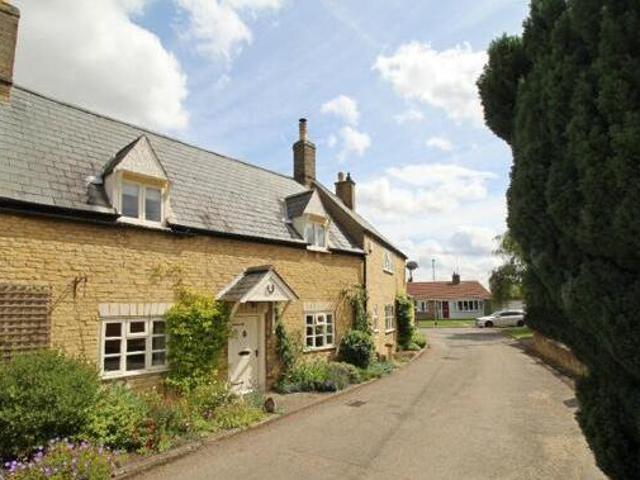 3 Bedroom Cottage For Sale In Helpston