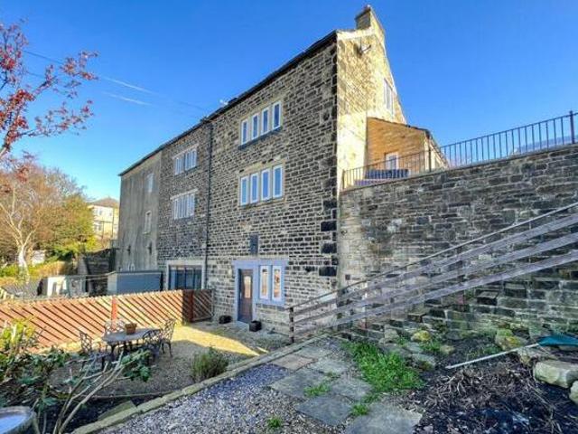 3 Bedroom Cottage For Sale In Honley, Holmfirth