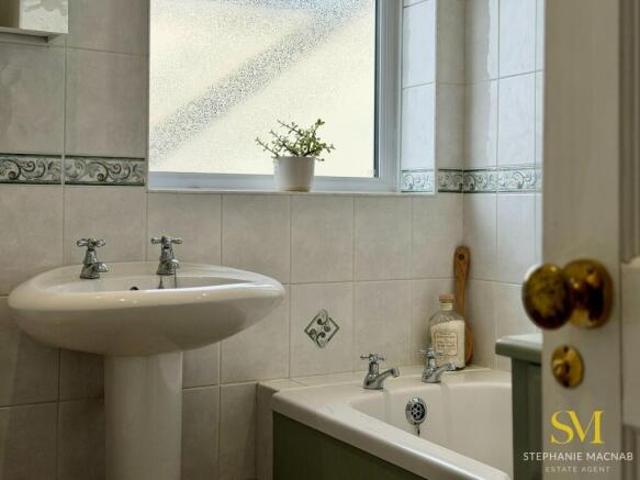 3 bedroom cottage for sale in Kew Road, Formby, Liverpool, L37