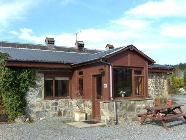 3 bedroom cottage for sale in Kincraig PH21