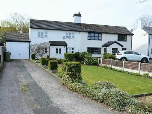 3 Bedroom Cottage For Sale In Lowton