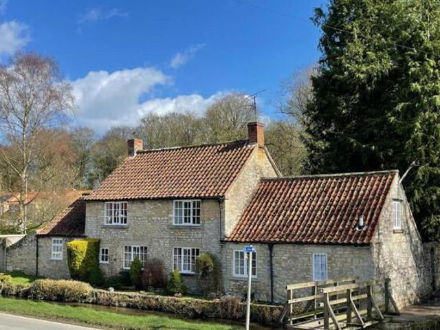 3 Bedroom Cottage For Sale In Maltongate, Thornton Le Dale