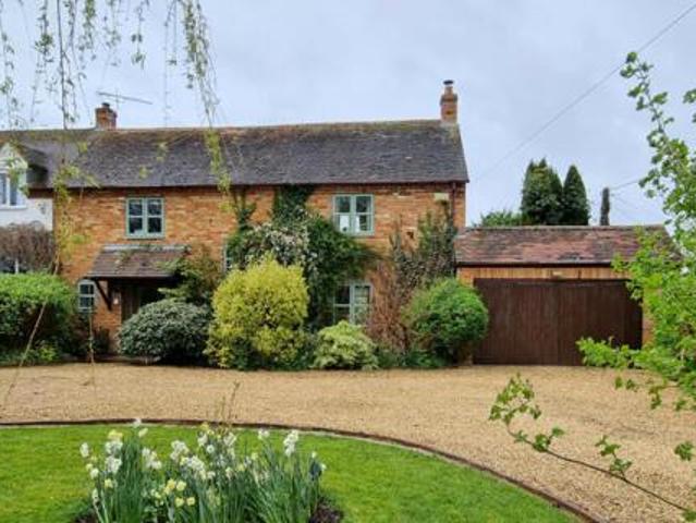 3 Bedroom Cottage For Sale In Napton On The Hill