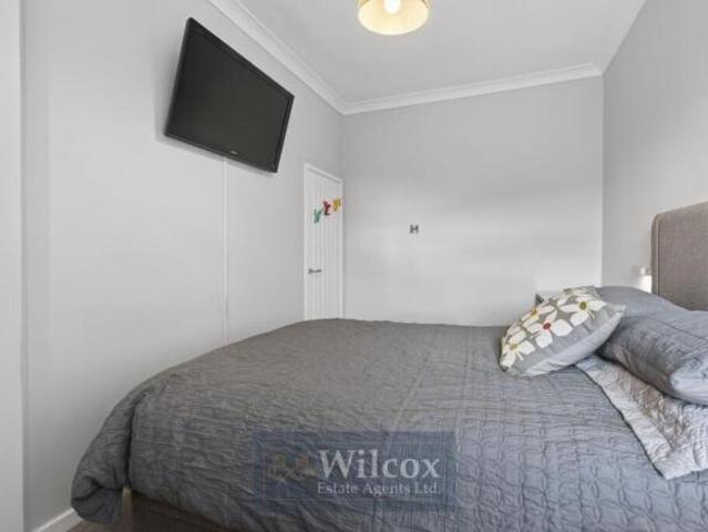3 bedroom cottage for sale in Oakenbottom Road, Bolton, BL2
