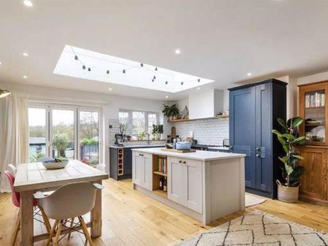 3 bedroom cottage for sale in Oliver Crescent DA4