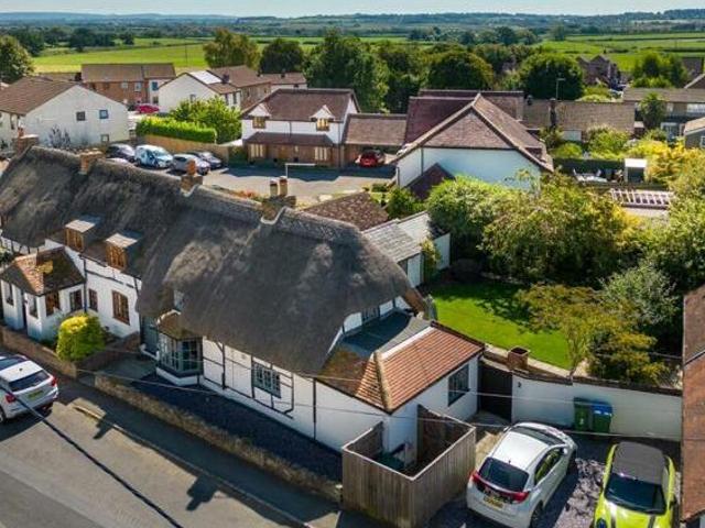 3 Bedroom Cottage For Sale In Quainton