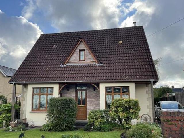 3 Bedroom Cottage For Sale In Rhos, Pontardawe