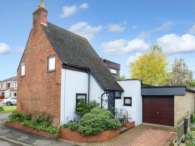 3 Bedroom Cottage For Sale In Southam, Warwickshire