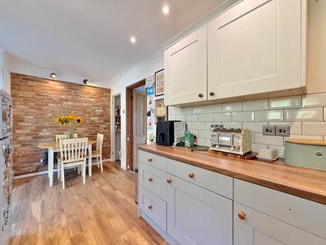 3 bedroom cottage for sale in Southwick Hill Road, Cosham, Portsmouth, PO6