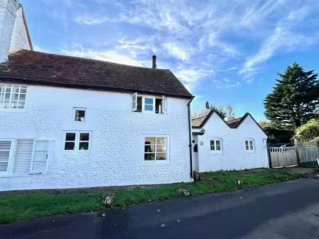 3 bedroom cottage for rent in The Street, Piddinghoe, BN9