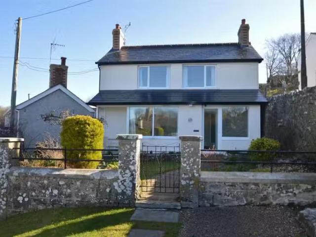 3 bedroom cottage for rent in Bryngoleu, St Brides Major, Vale.