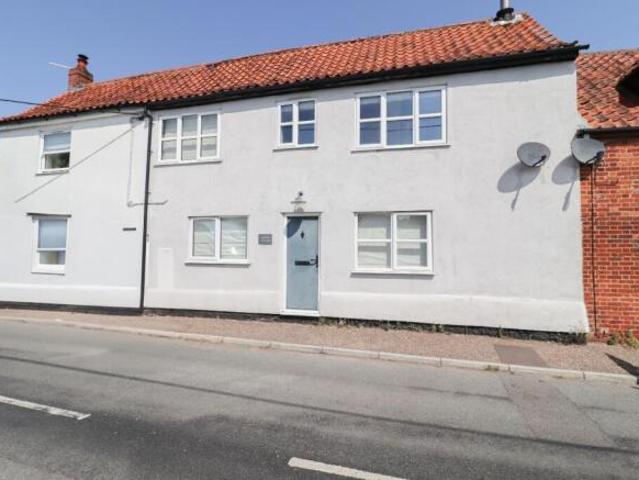 3 bedroom cottage for rent in Crown Road, Horsham St Faith, NR10