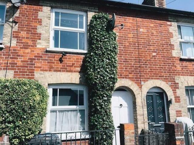 3 Bedroom Cottage For Rent In Flackwell Heath