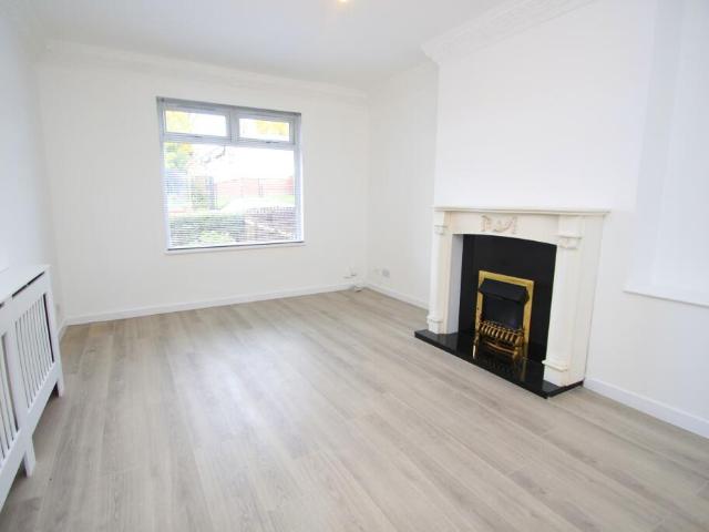 3 bedroom cottage for rent in Gelston Street, Sandyhills, G32