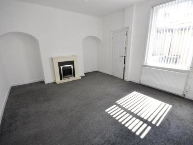 3 bedroom cottage for rent in Hazledene Terrace, Sunderland, SR4