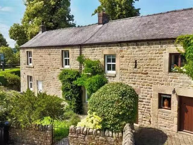3 bedroom cottage for rent in Nether End, Baslow, Bakewell, DE45