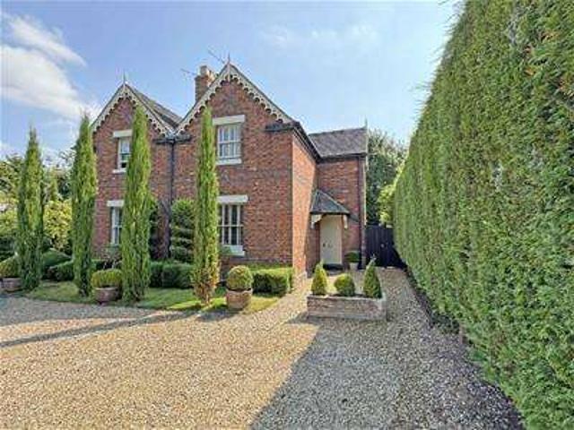 3 Bedroom Cottage House