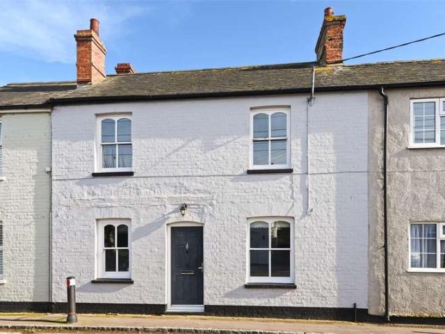 3 Bedroom Cottage House