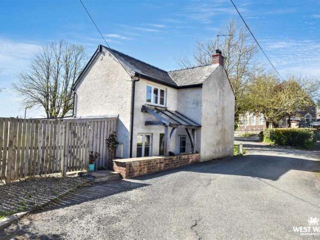 3 Bedroom Cottage House