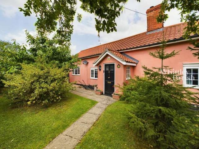 3 Bedroom Cottage House