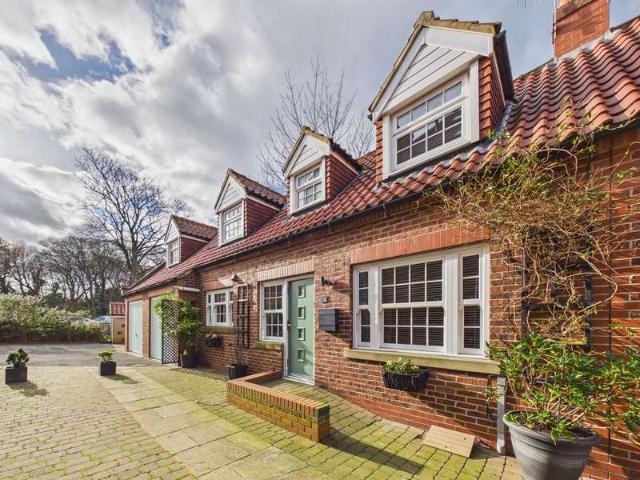 3 Bedroom Cottage House