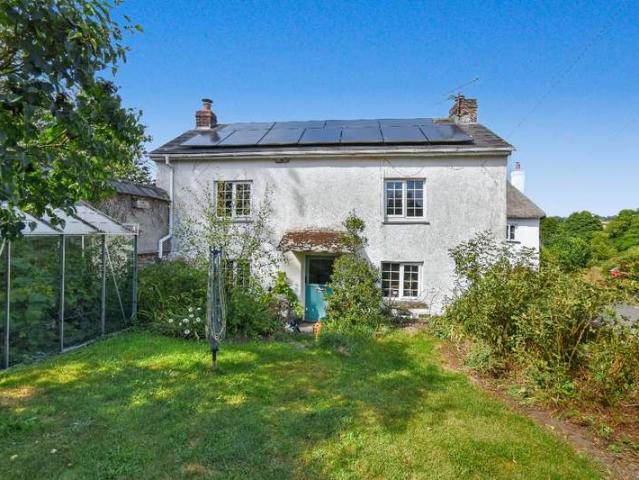 3 Bedroom Cottage House