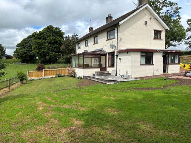 3 Bedroom Cottage House