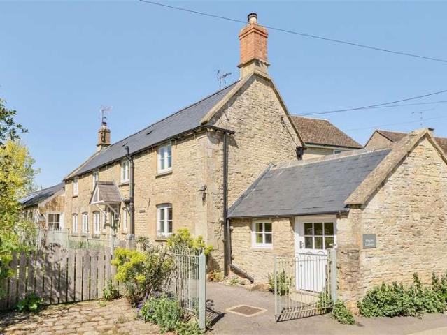 3 Bedroom Cottage House