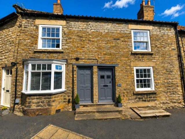 3 Bedroom Cottage House