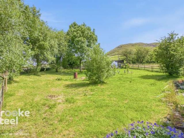 3 Bedroom Cottage House