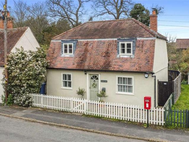 3 Bedroom Cottage House