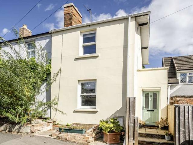 3 Bedroom Cottage House
