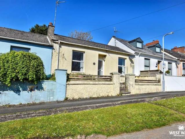 3 Bedroom Cottage House