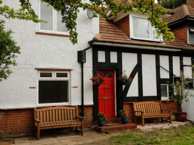 3 Bedroom Cottage House