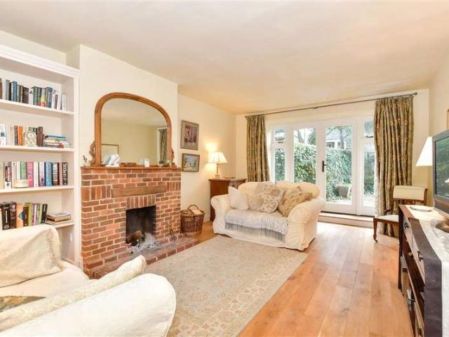 3 Bedroom Cottage House