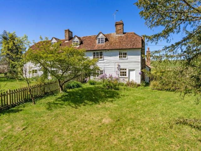3 Bedroom Cottage House