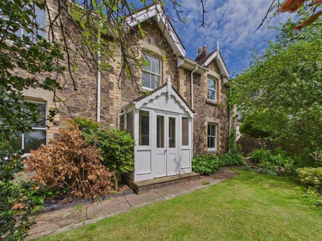 3 Bedroom Cottage House