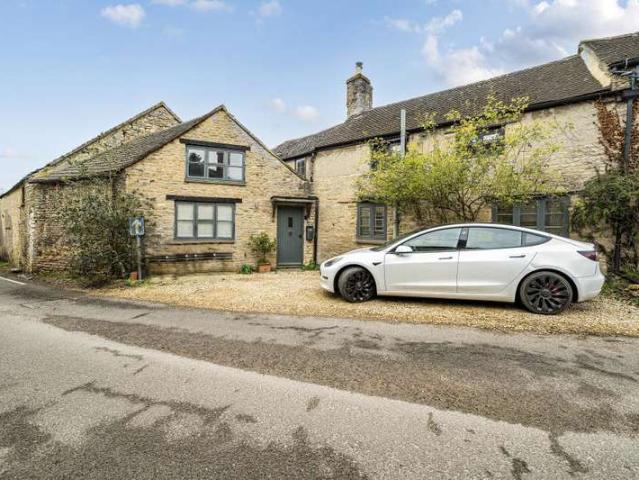 3 Bedroom Cottage House